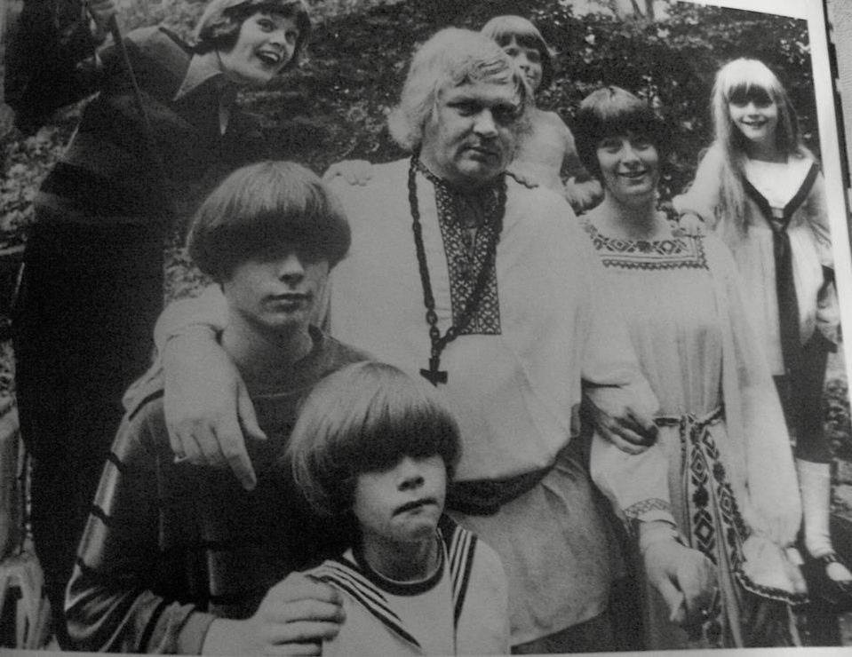 The Russell family filming the Music Lovers