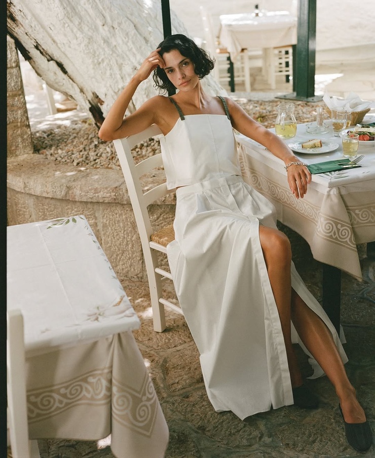 Picture of Zoe Barnard