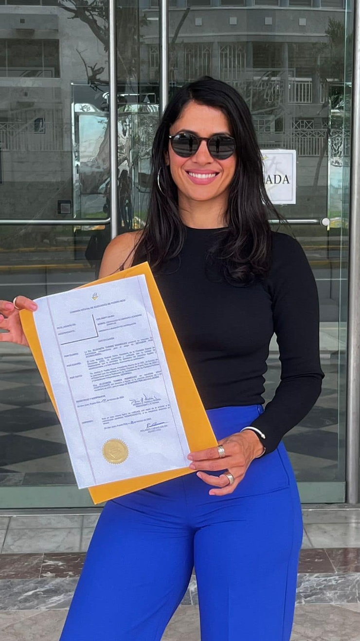 Elizabeth Torres picture