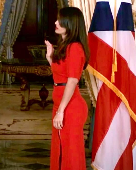 Elizabeth Torres picture