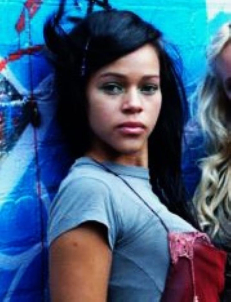 Lauren Blake (singer)