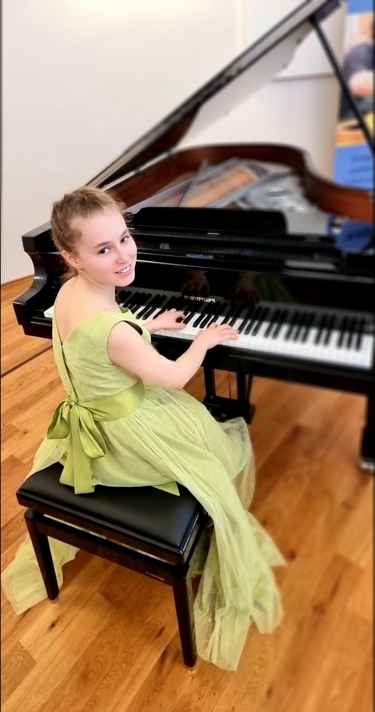 Picture of Nora Lubbadová