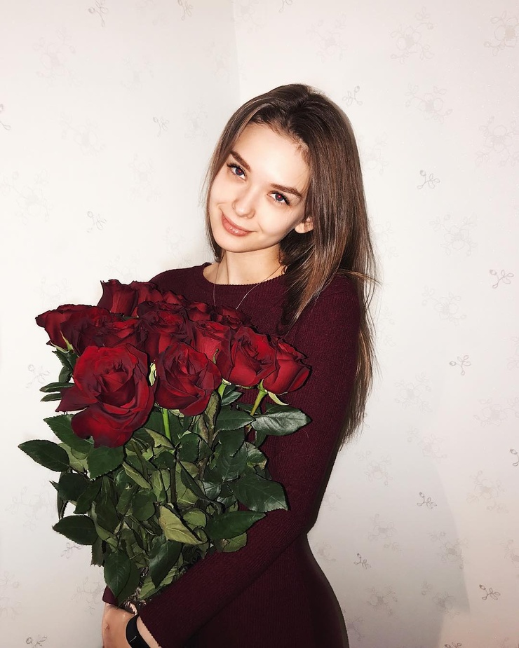 via Instagram (@alisa_kirpichnikova)