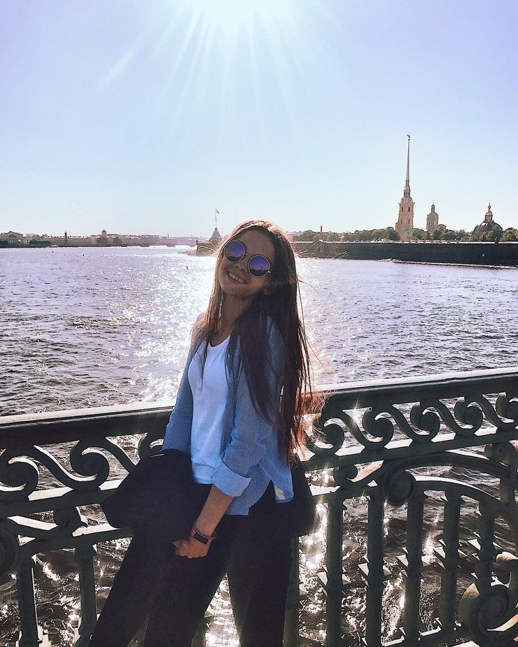 via Instagram (@alisa_kirpichnikova)