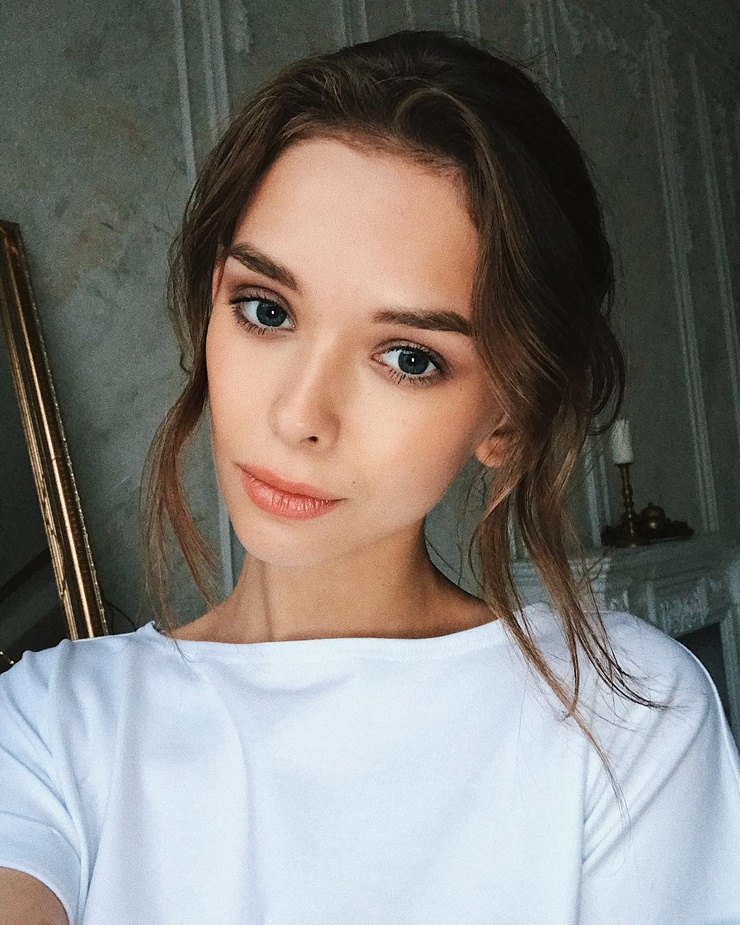 via Instagram (@alisa_kirpichnikova)