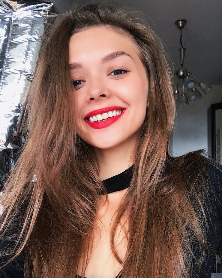 via Instagram (@alisa_kirpichnikova)
