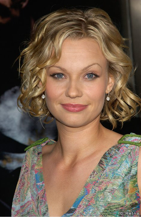 Image of Samantha Mathis