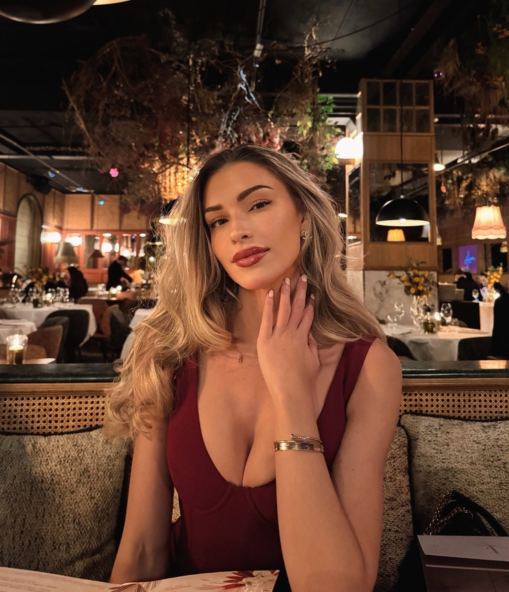 Zara McDermott picture