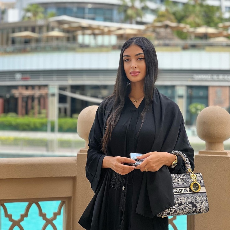 Mitra Bordbar picture