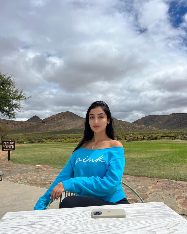 Picture of Mitra Bordbar