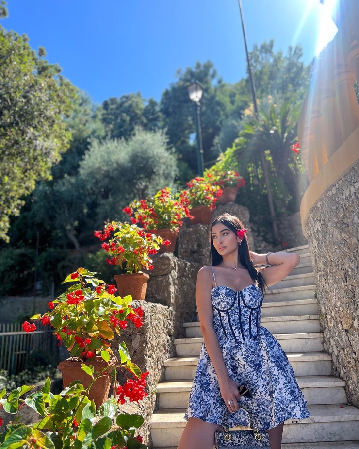 Picture of Mitra Bordbar