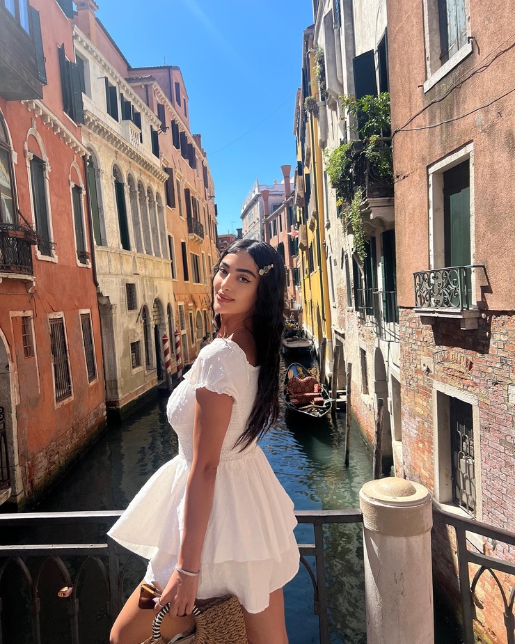 Picture of Mitra Bordbar