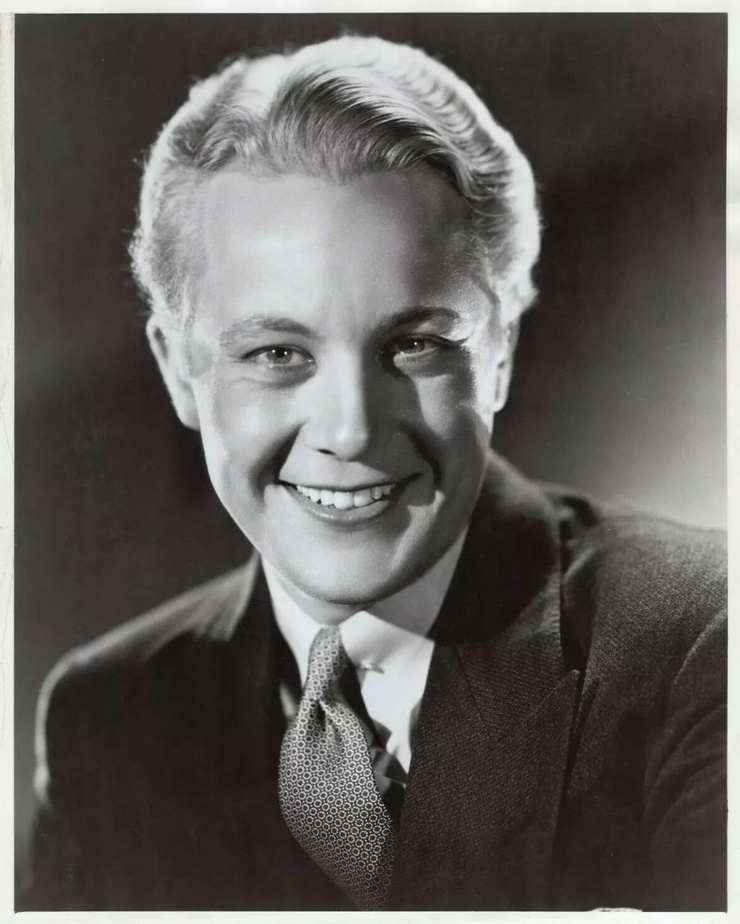 Gene Raymond