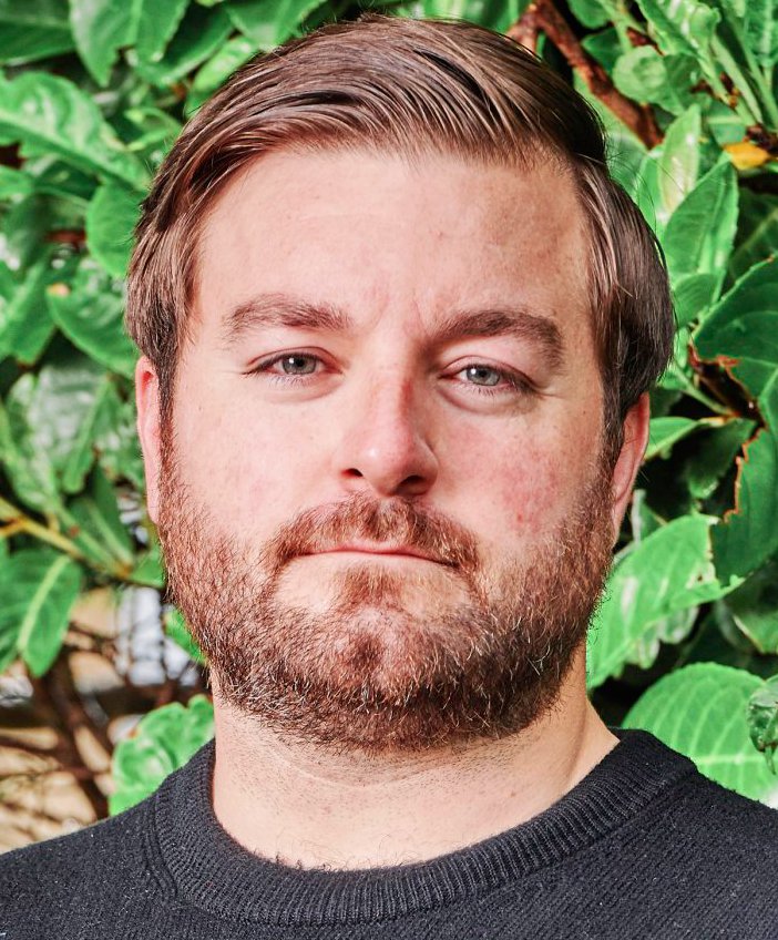 Alex Brooker picture