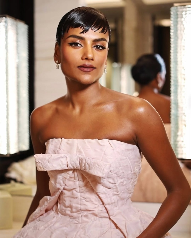 Picture of Simone Ashley