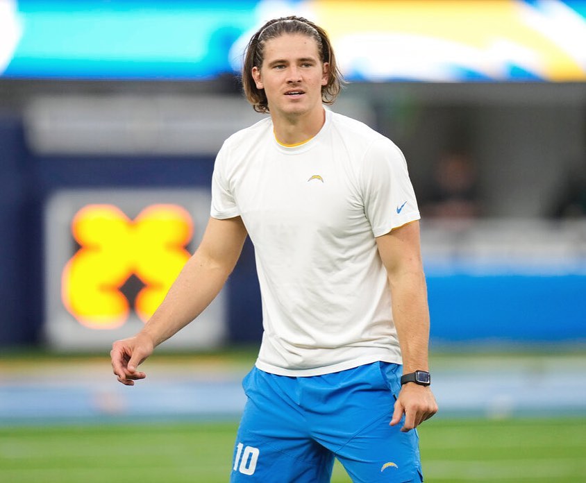 Justin Herbert picture