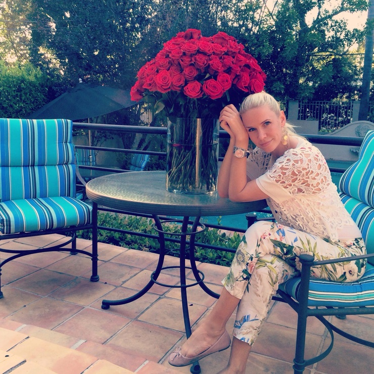 Jenia Tanaeva pictures and photos