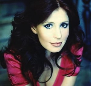 Amy Nuttall image