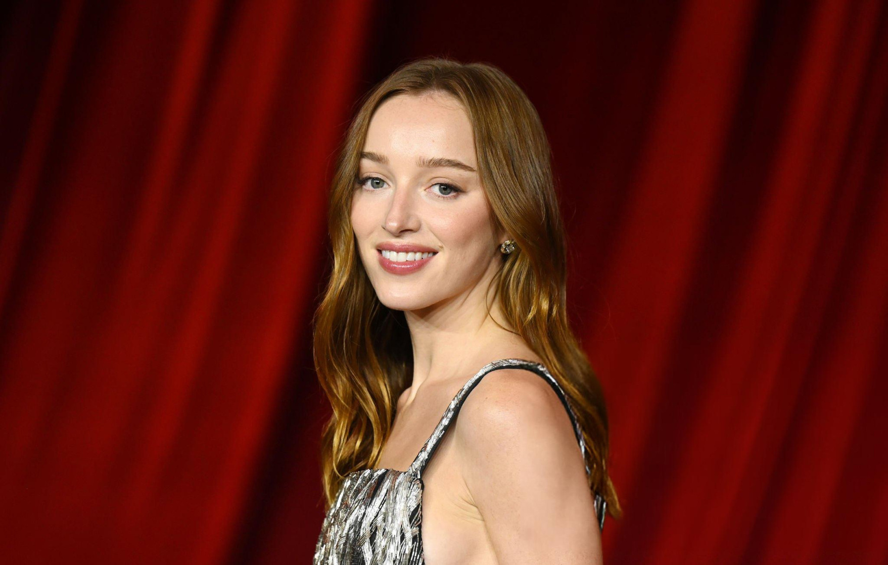 Picture of Phoebe Dynevor