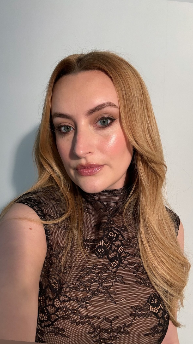 Amelia Dimoldenberg pictures and photos