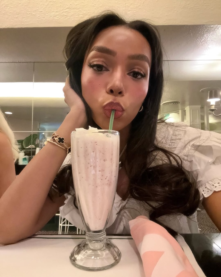 Picture of Daphne Blunt