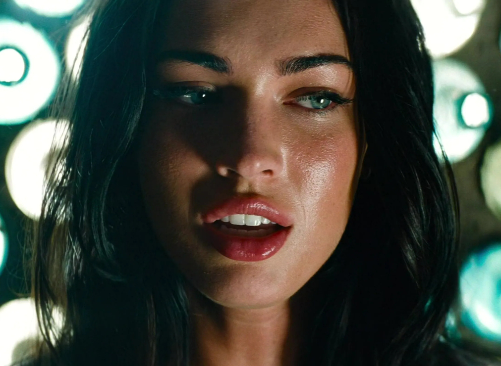 Picture of Mikaela Banes