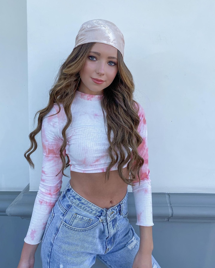 Chloe Love Rosenbaum picture