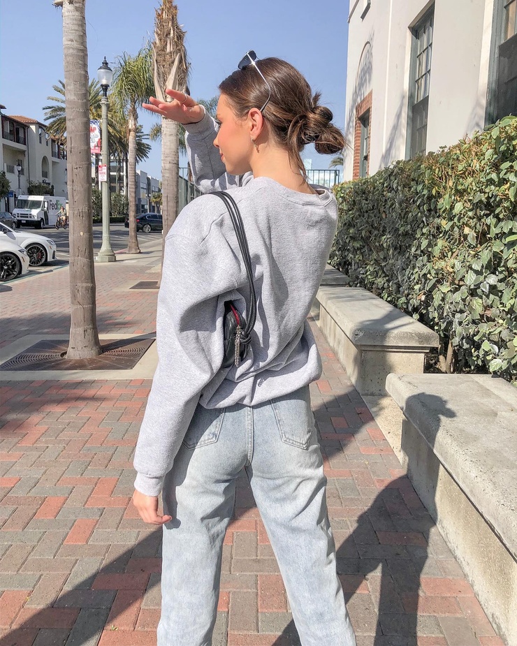 Chloe Love Rosenbaum image