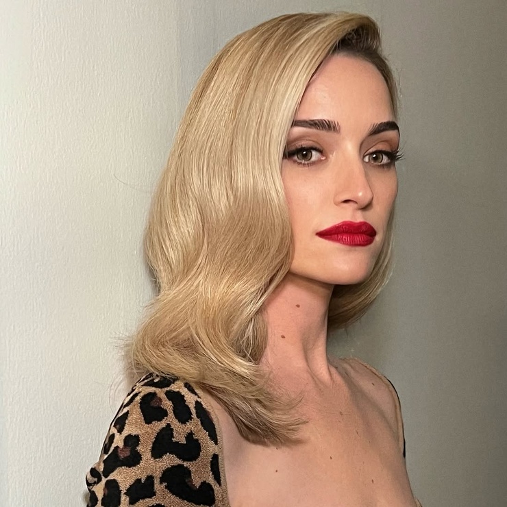 Picture of Brianne Howey