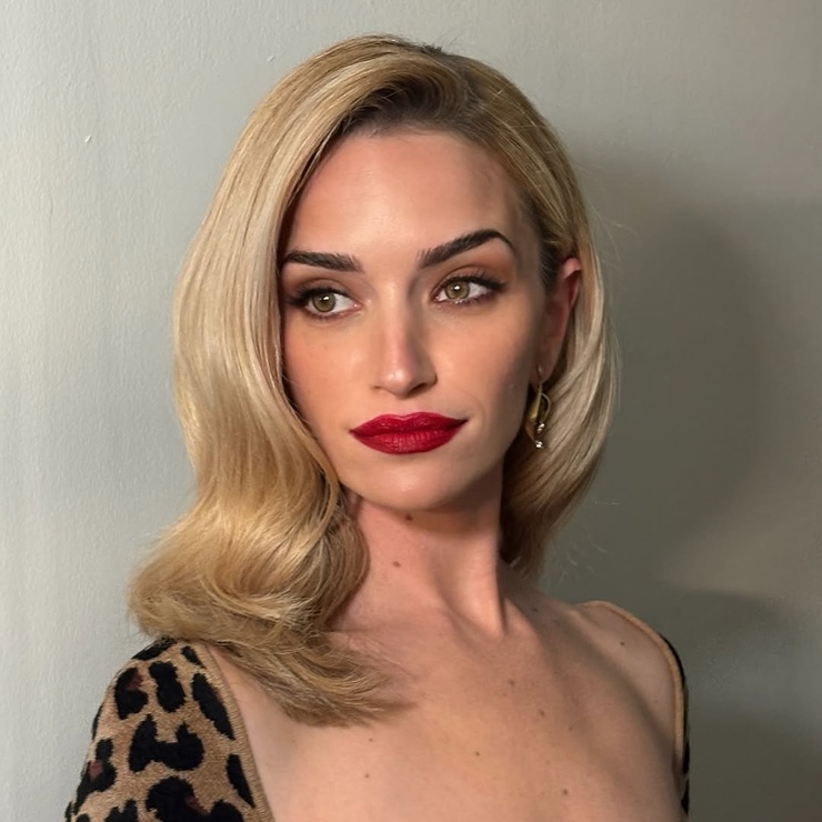 Picture of Brianne Howey