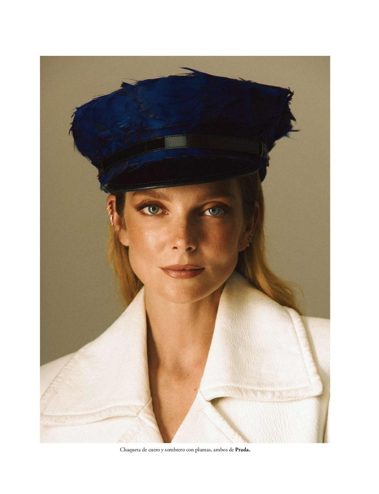 Eniko Mihalik picture