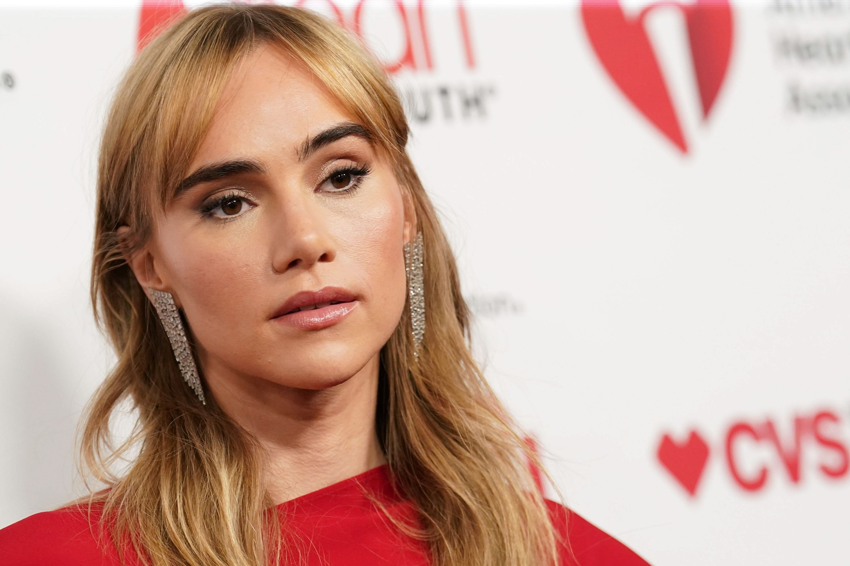 Suki Waterhouse image