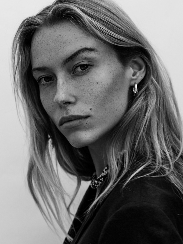 Picture of LAUREN TAYLOR model