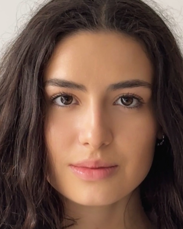 Picture of Elena Reeves