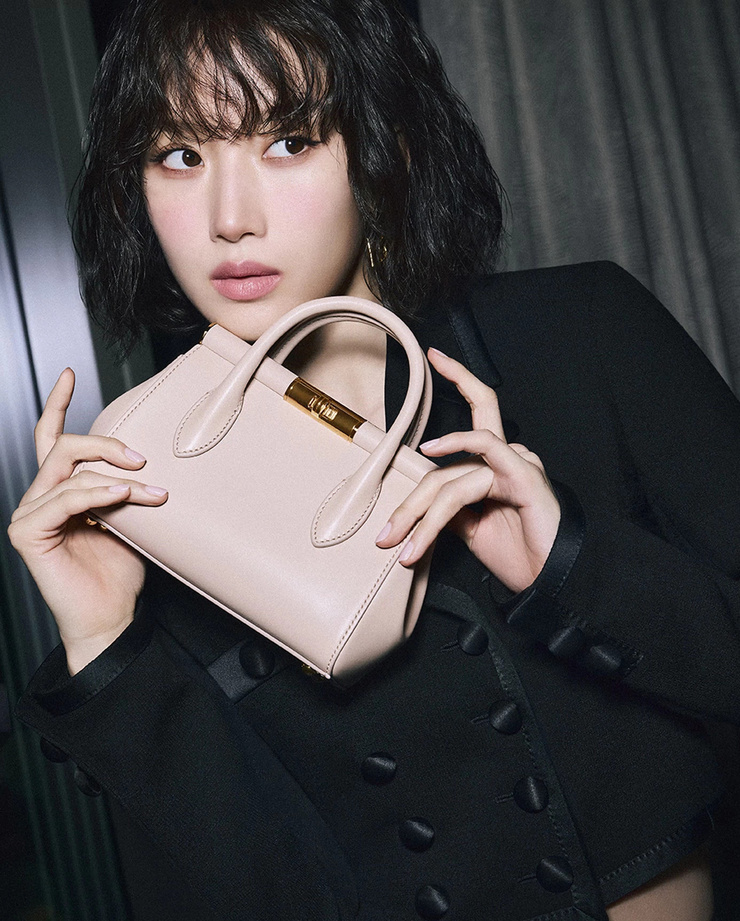 Picture of Ga-young Moon