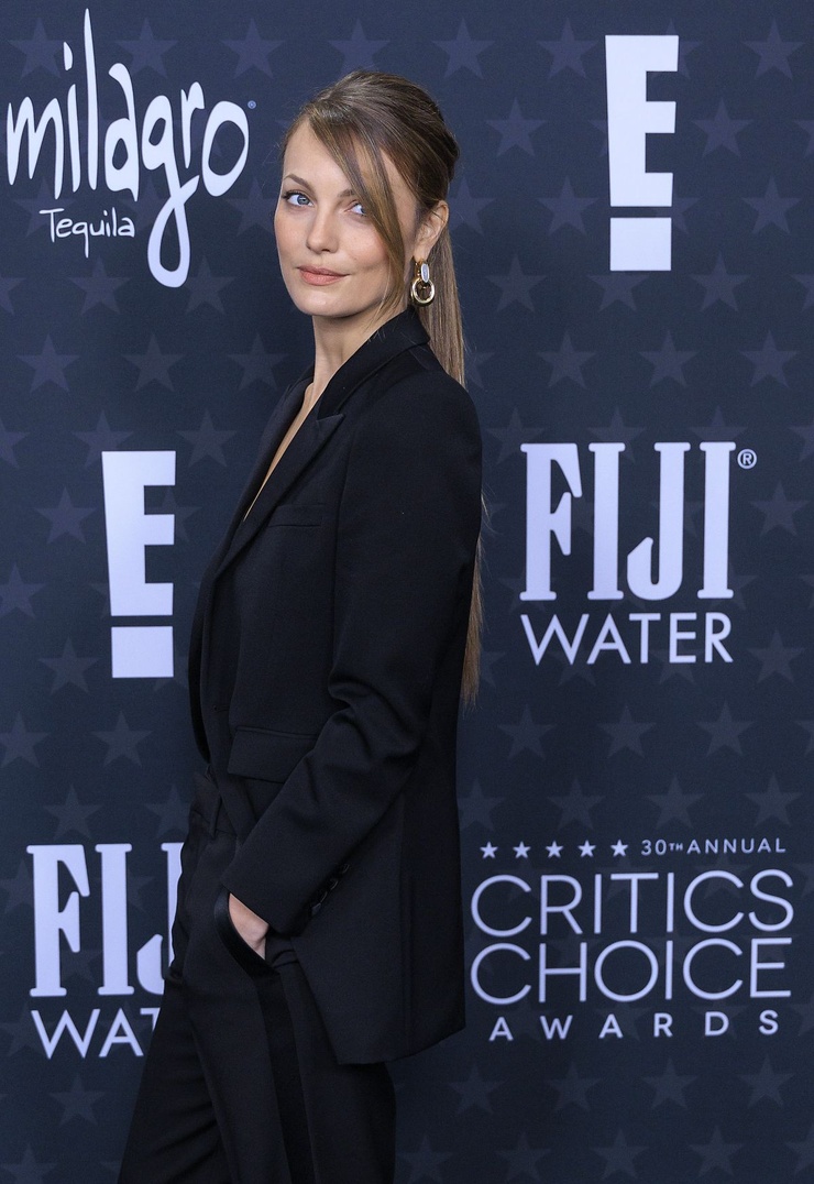 Leila George D'Onofrio picture