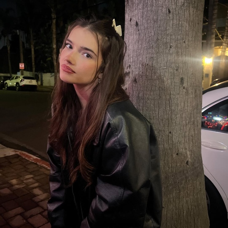 alexis jayde burnett picture