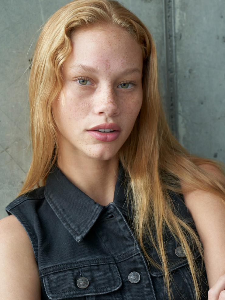 Picture of Tess Summer Carter