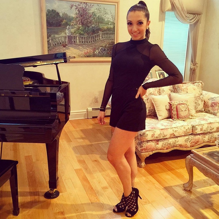 Julia Macchio picture