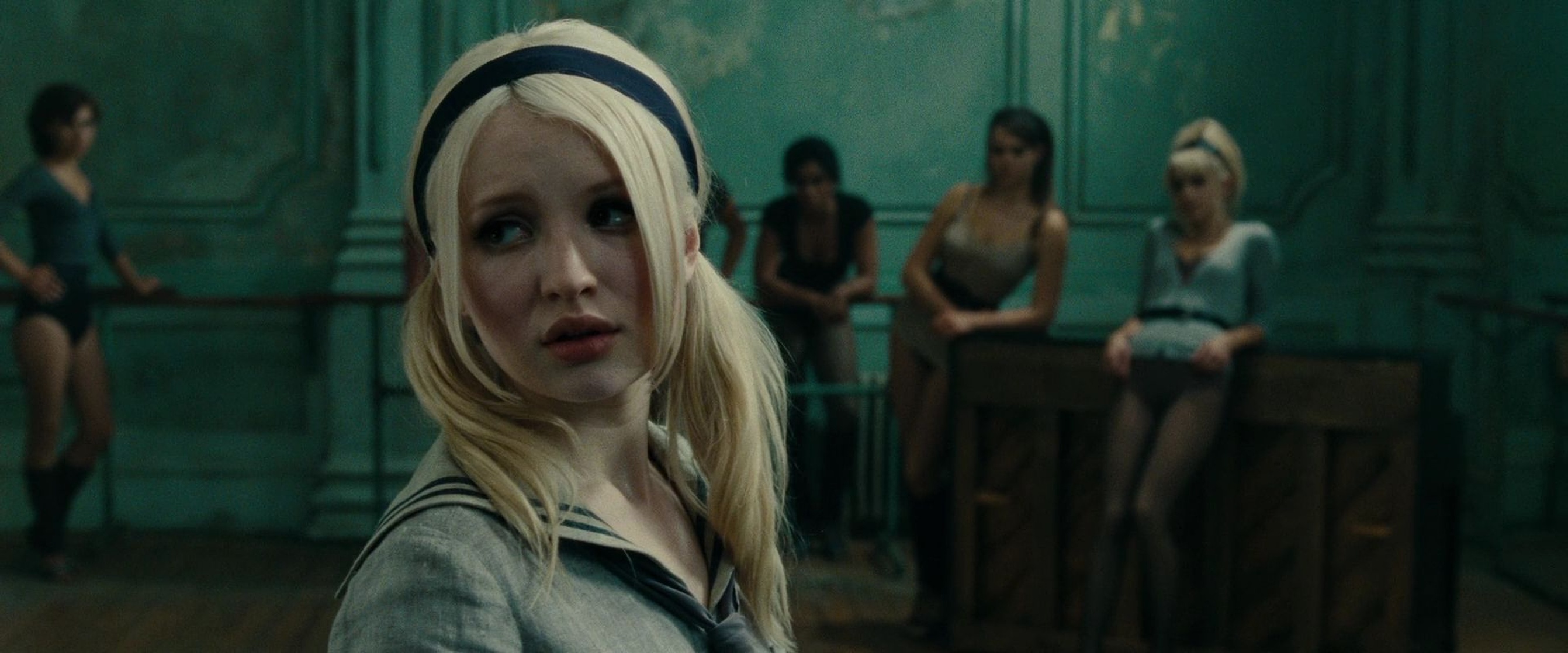 Picture of Emily Browning