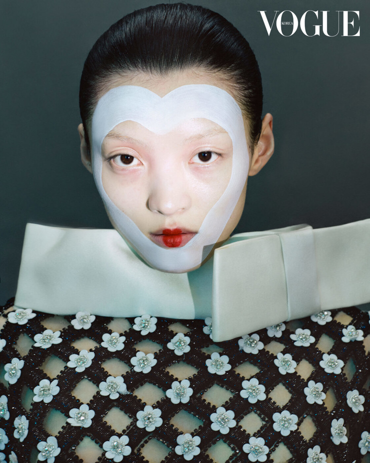 Picture of Li Ziqi (ii)