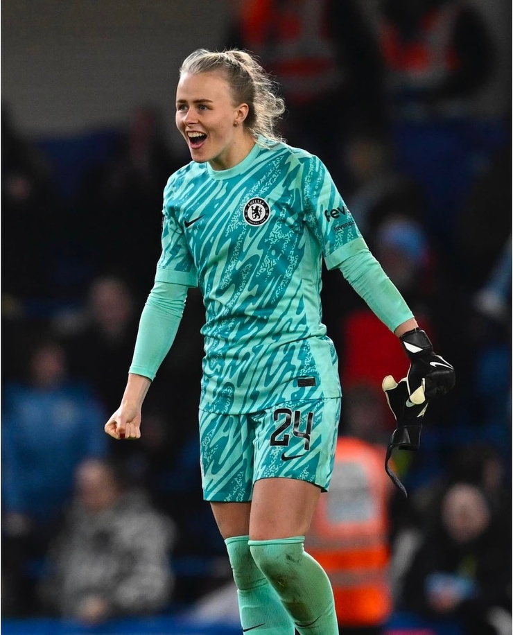 Hannah Hampton picture