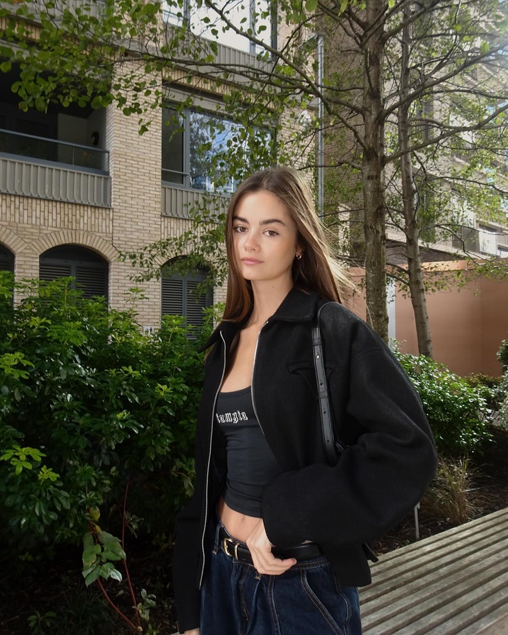 Picture of Cate Collins