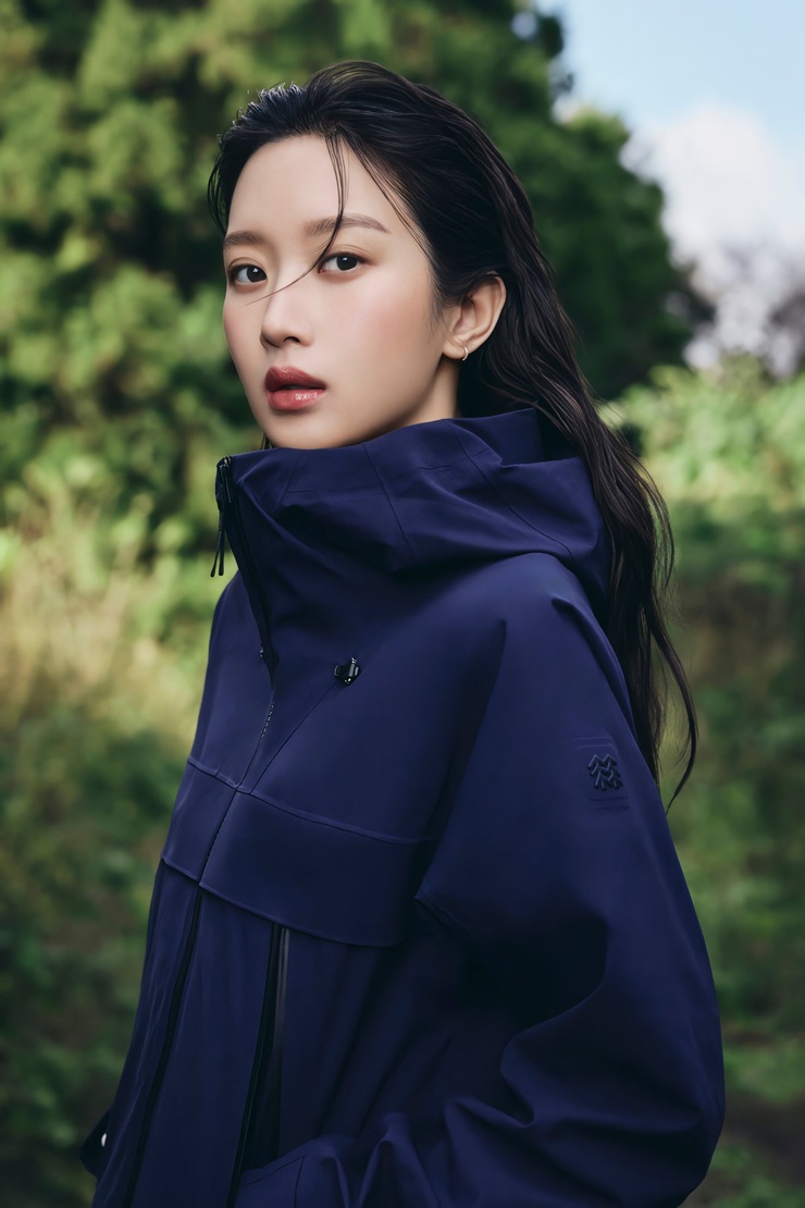 Picture of Ga-young Moon