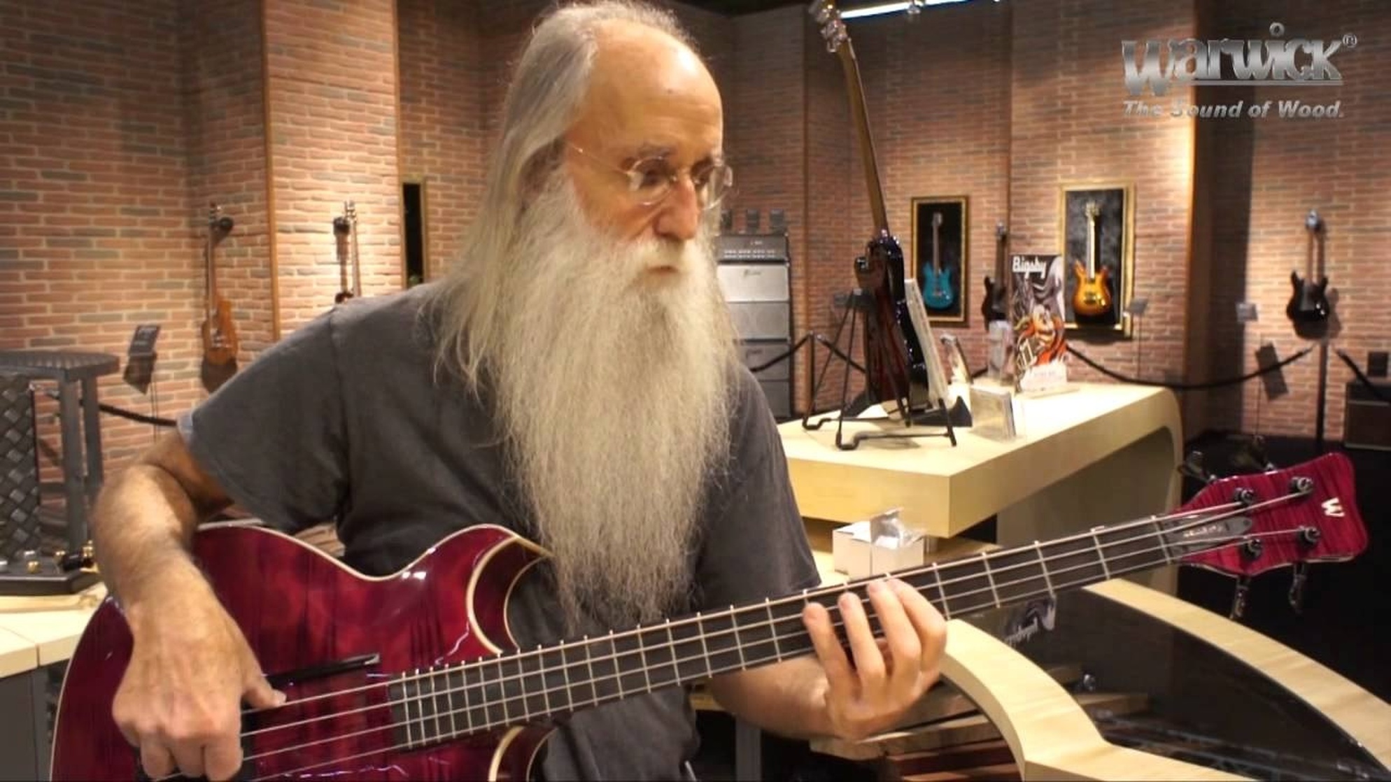 Picture of Leland Sklar