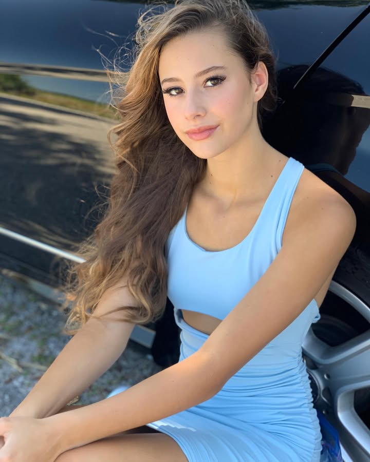 Picture of Avaryana Rose