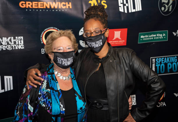 Abby Ginzberg, Lateefah Simon