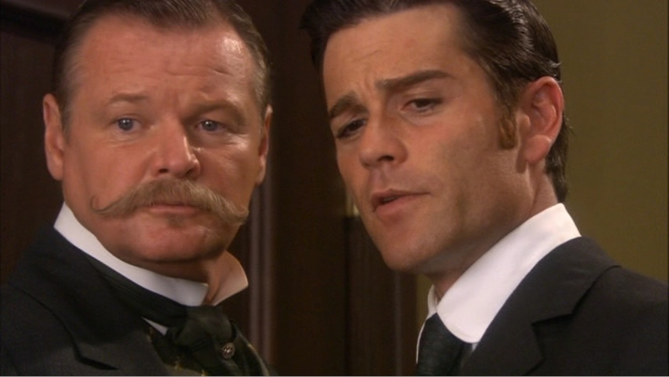 Arthur Conan Doyle (Geraint Wyn Davies) image