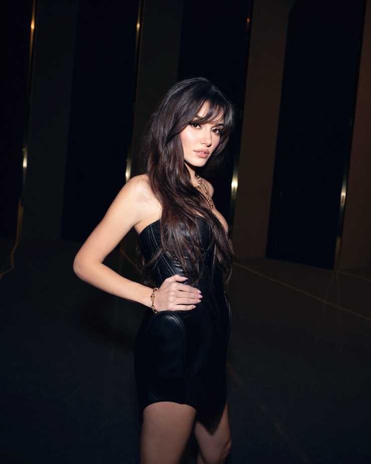 Image of Hande Erçel