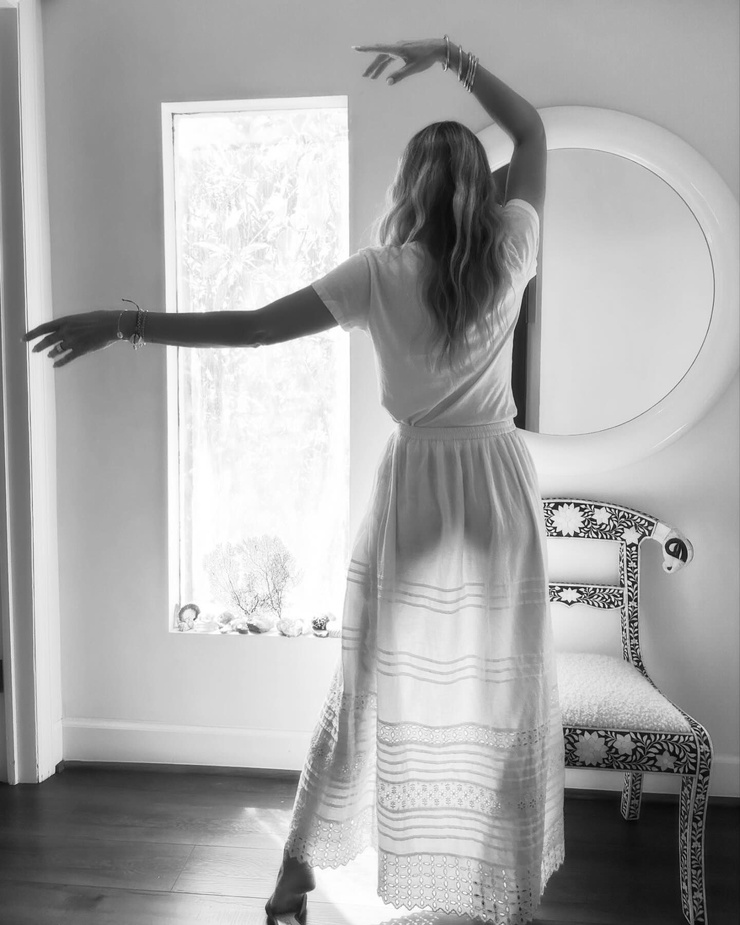 Picture of Monet Mazur